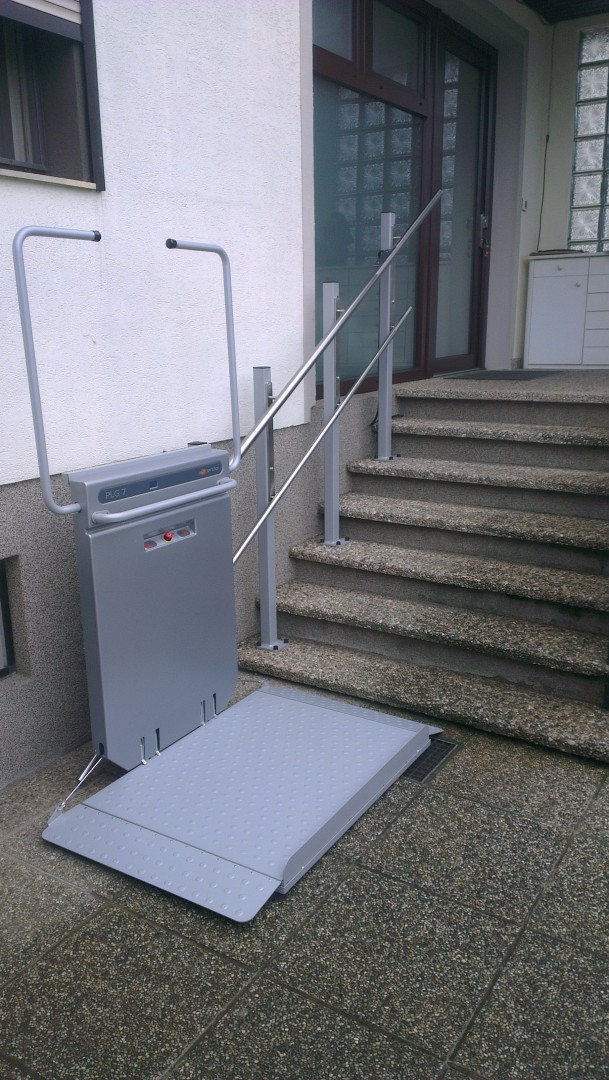 Bildergalerie Rollstuhl-Plattformlifte im Aussenbereich | Meico